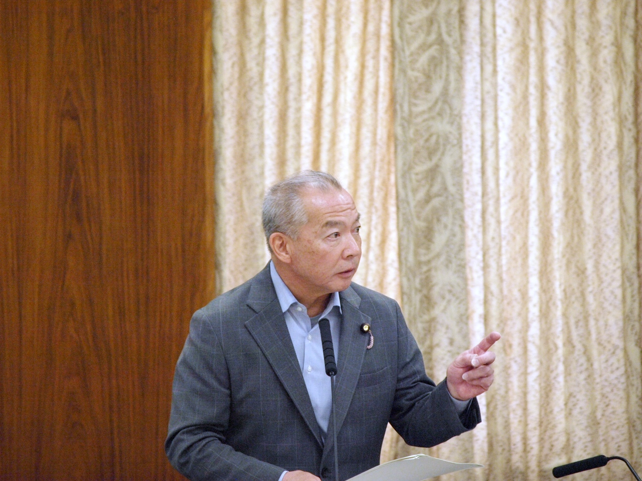 保育加算 現場に負担 伊藤議員が要件撤廃迫る